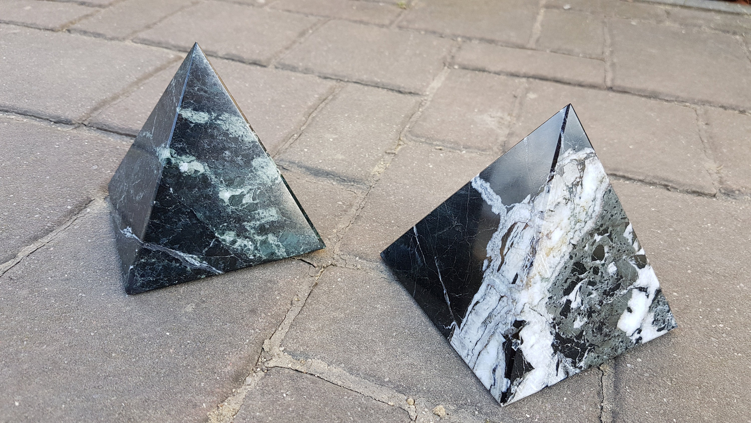 Natural BLACK ONYX Pyramid Gemstone High-quality GRADE A | Etsy