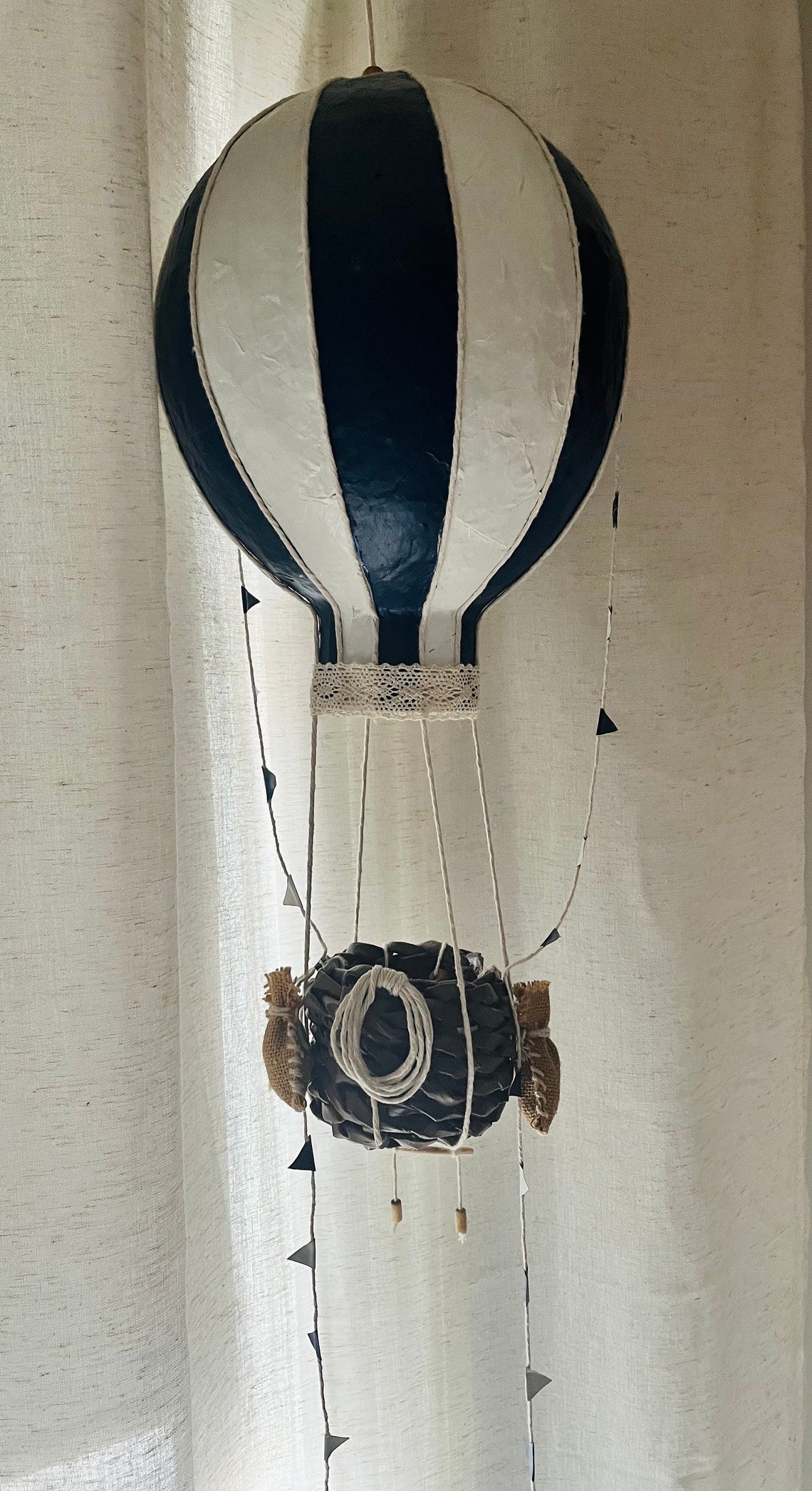 Vintage Style Hot Air Balloon Hanging Decoration. Paper Mache Hot Air ...