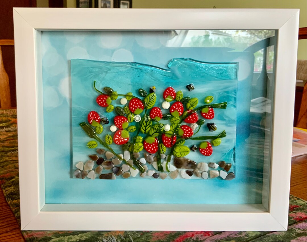 Strawberry Patch Shadow Box - Etsy