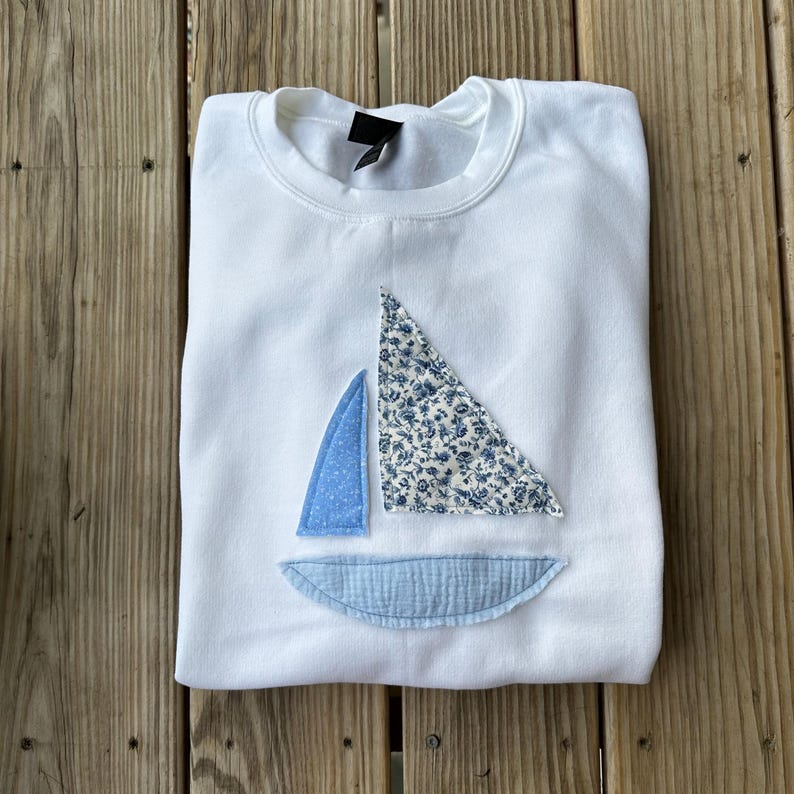 Patchwork Sailboat Gildan Crewneck Sweatshirt - Etsy UK