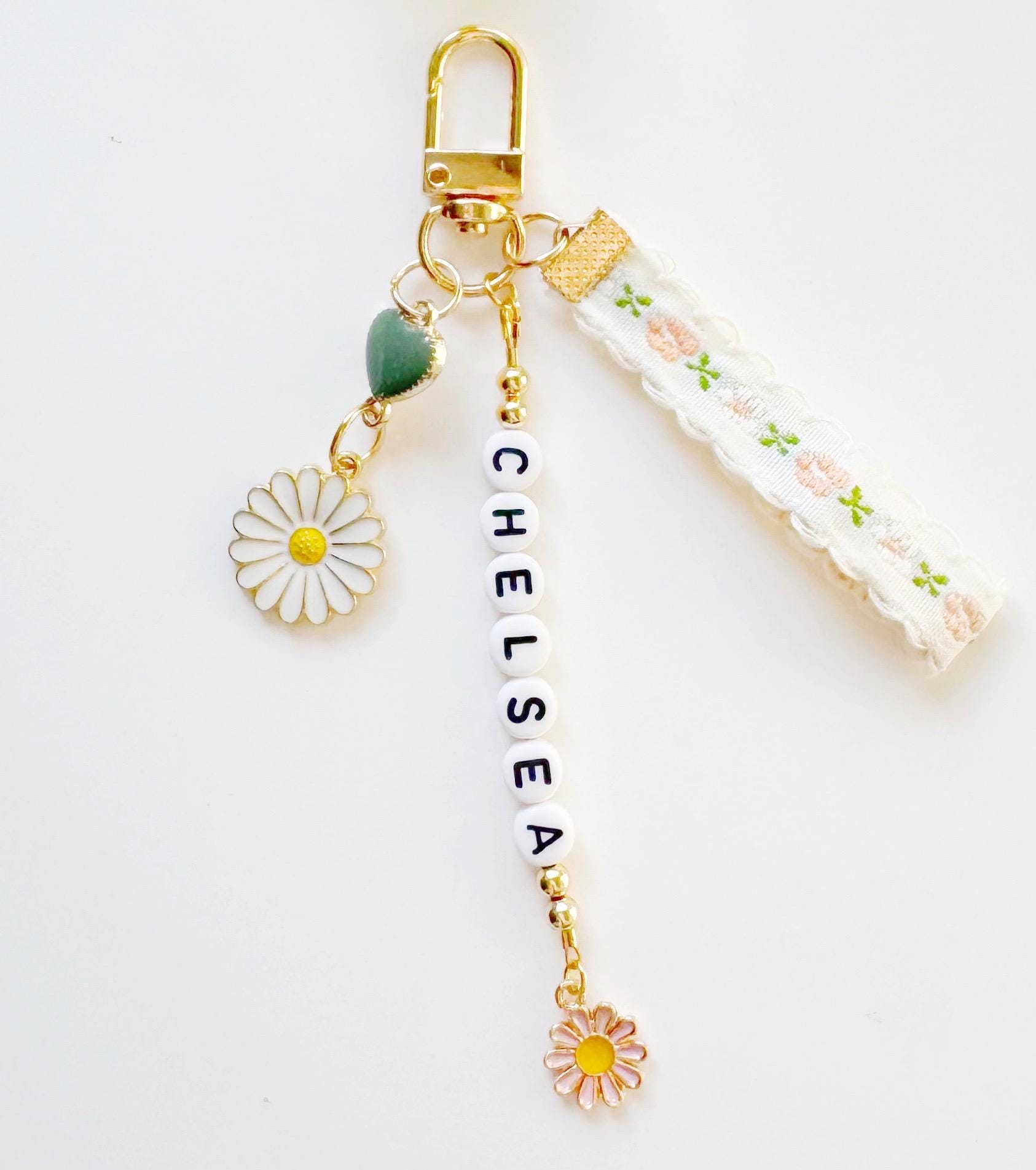 Personalized Name Keychain: Floral Ribbon, Daisy Charm - Custom ...