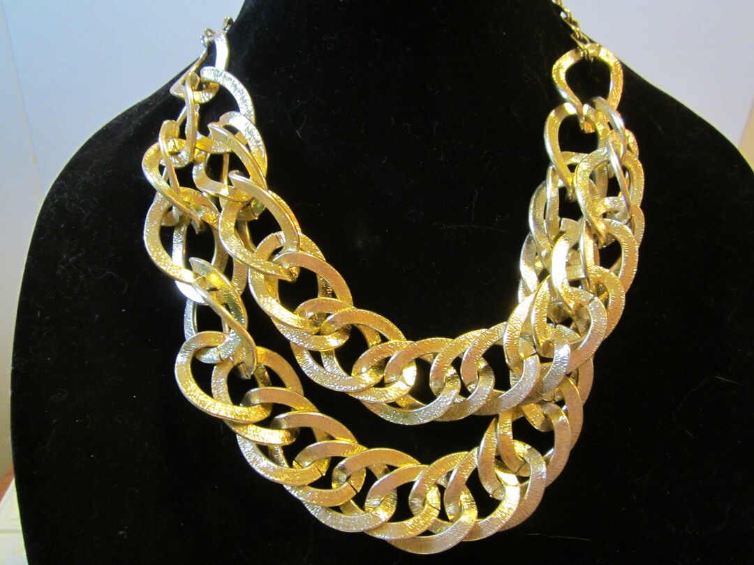 Large* Gold Toned Chain Necklace - Etsy