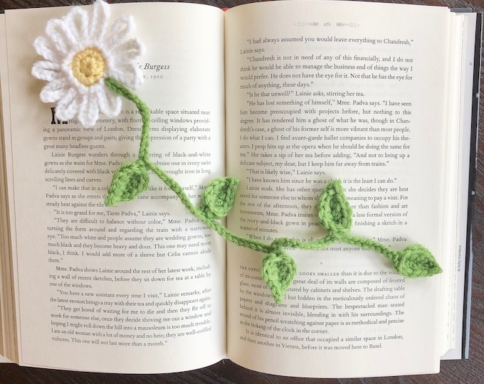 Dainty Daisy Bookmark CROCHET PATTERN - Etsy Canada