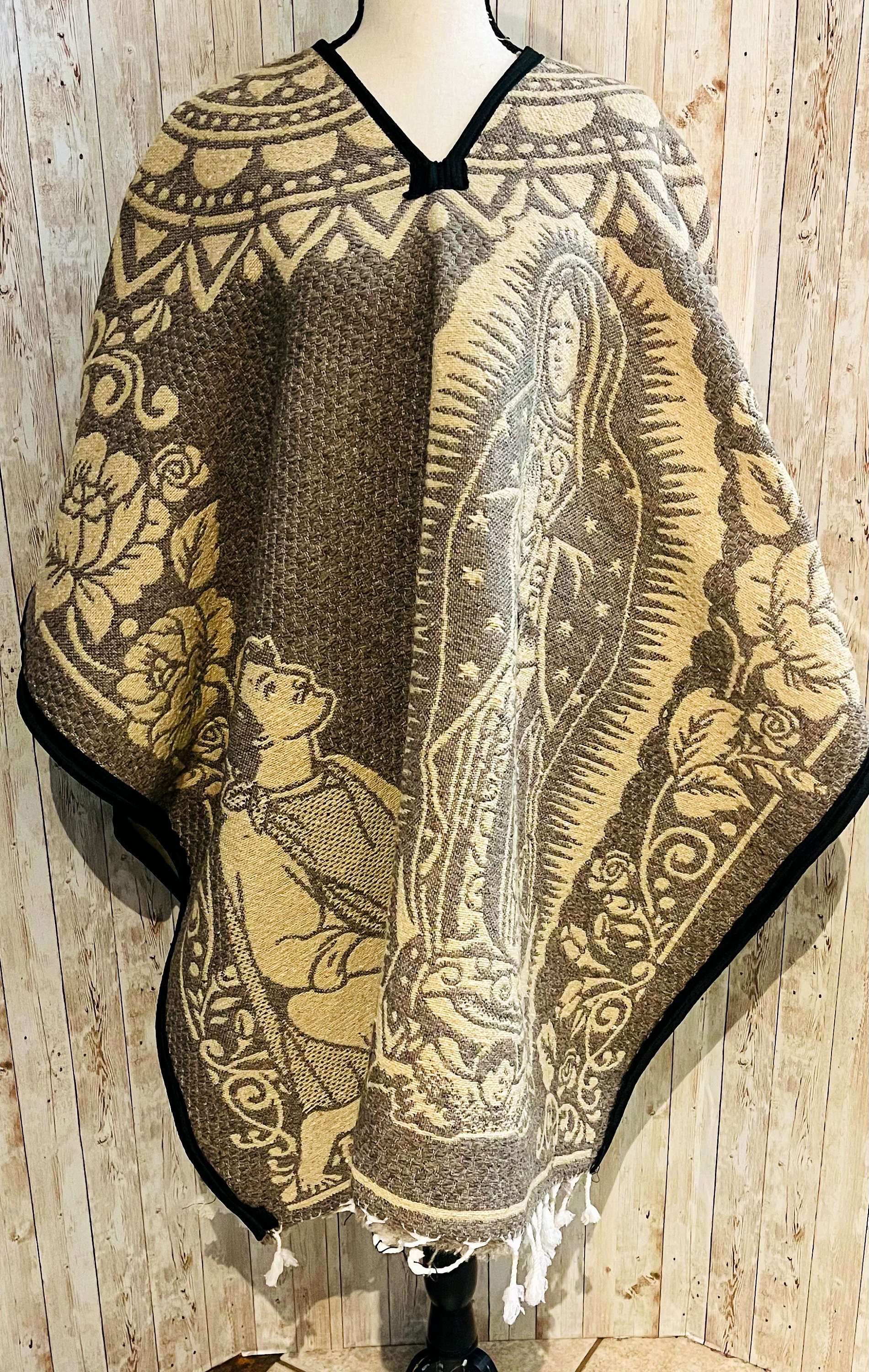 Virgin Mary Mexican Wool Poncho Poncho Gavan De La Virgen - Etsy