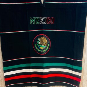Mexican Poncho Gavan De Calendario Azteca Y Guerrero Mexican PONCHO ...