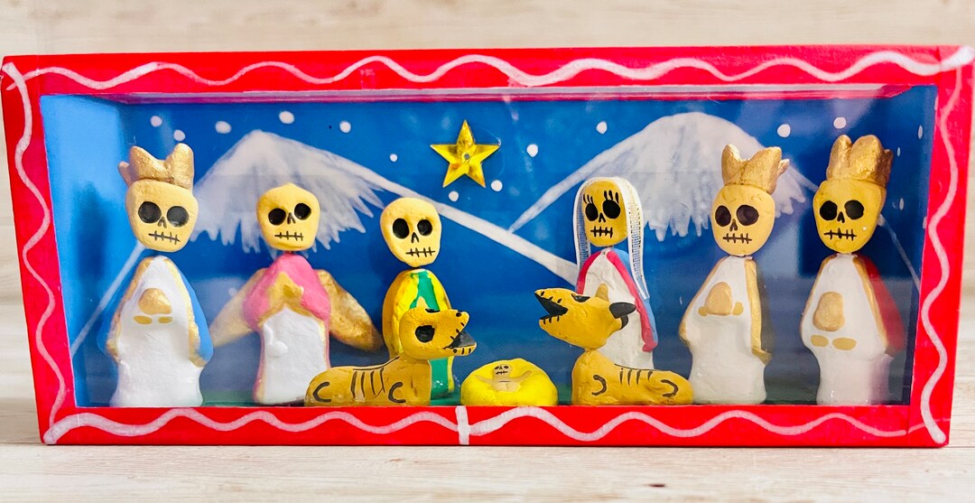 Nicho Mexicano De Nacimiento De Catrinas Y Vitrina Mexican Sugar Skulls ...