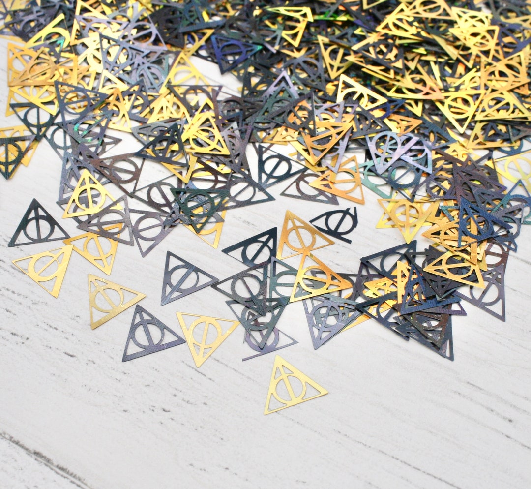 Triangle With Circle Design Chunky Glitter, Grey and Gold Triangle ...