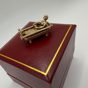 Vintage 9ct Gold Opening Lady in Bath Charm - Etsy