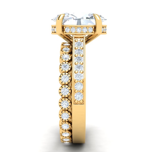 10k Engagement Ring, Three Stone Ring 4 Carat Pear Shaped G / VS1 ...