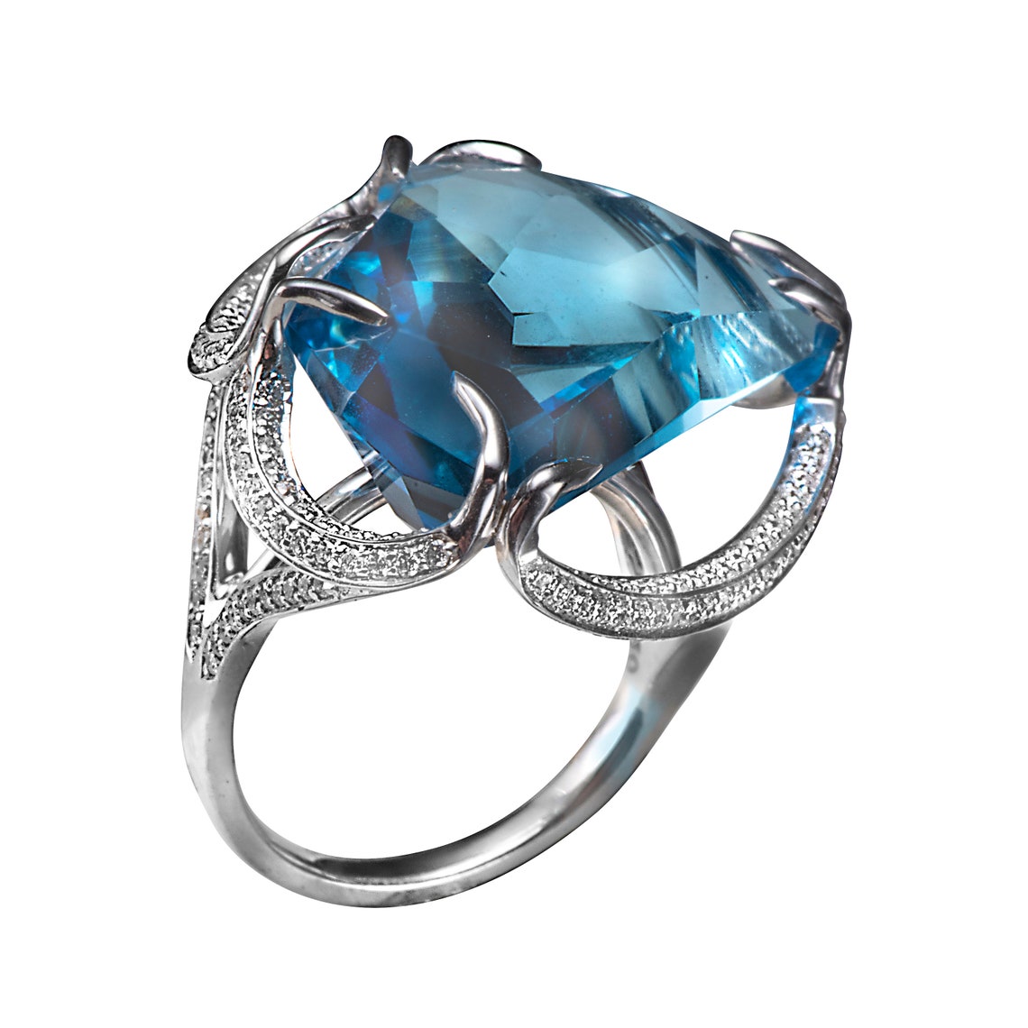 31.13 CT 18 Karat White Gold Unique Cut Blue Topaz Ring - Etsy Israel