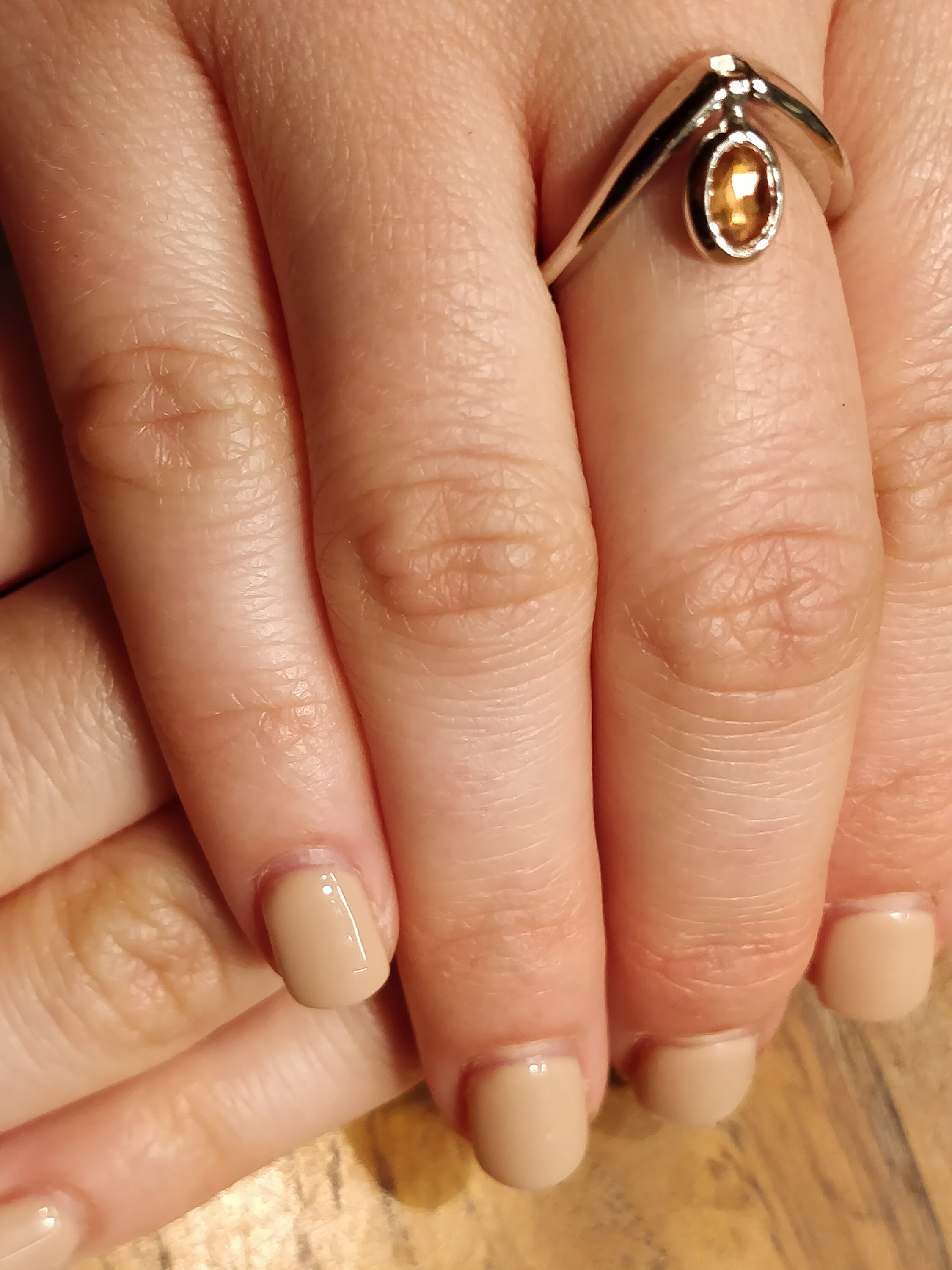 18 Karat White Gold Reversible Ring, Chevron V Shape Blue and Orange ...