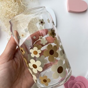 Spring Floral Glass Cup, Pink Retro Flower Iced Coffee Cup, Daisy Cup ...