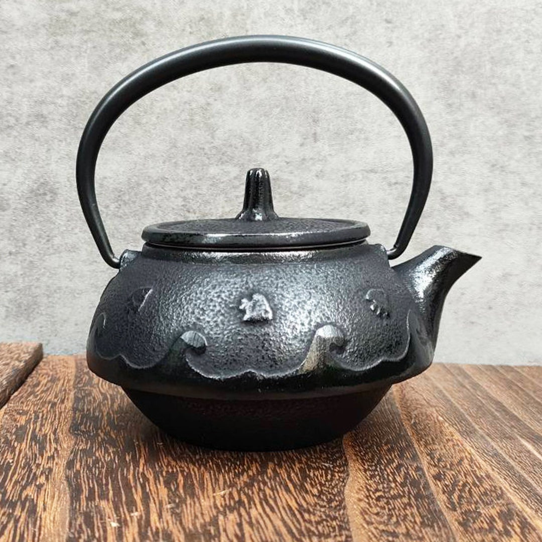 Nambu Tekki Iron Kettle Kyusu Teapot Plover Wave Black 300ml Made in Japan - Etsy