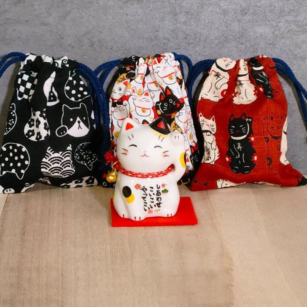 Kawaii Manekineko Beckoning Lucky Cat Calico Cat Amulet Charm Kawaii ...