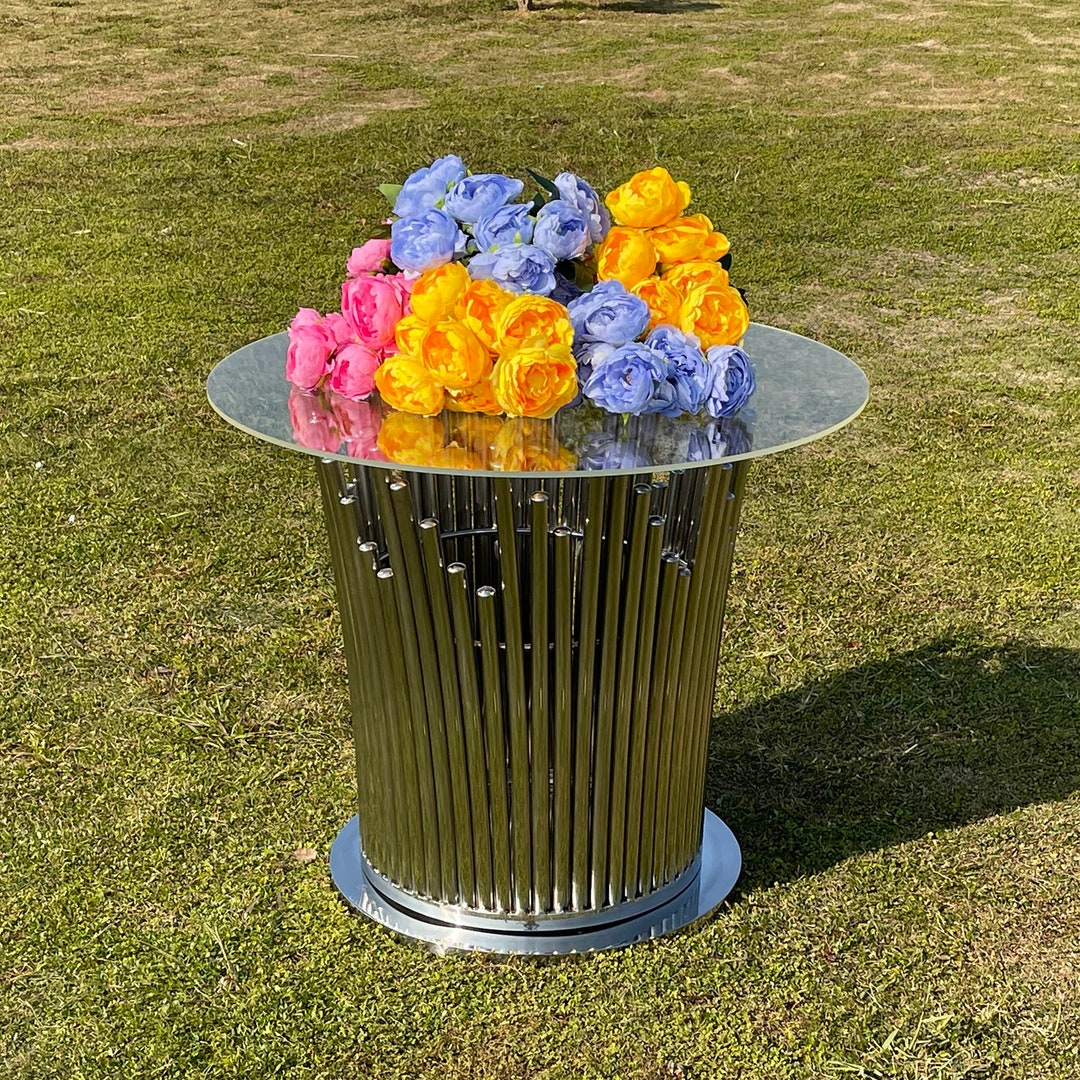 Silver Cake Table Sunflower Round Table Cylinder Pedestal Party Events ...