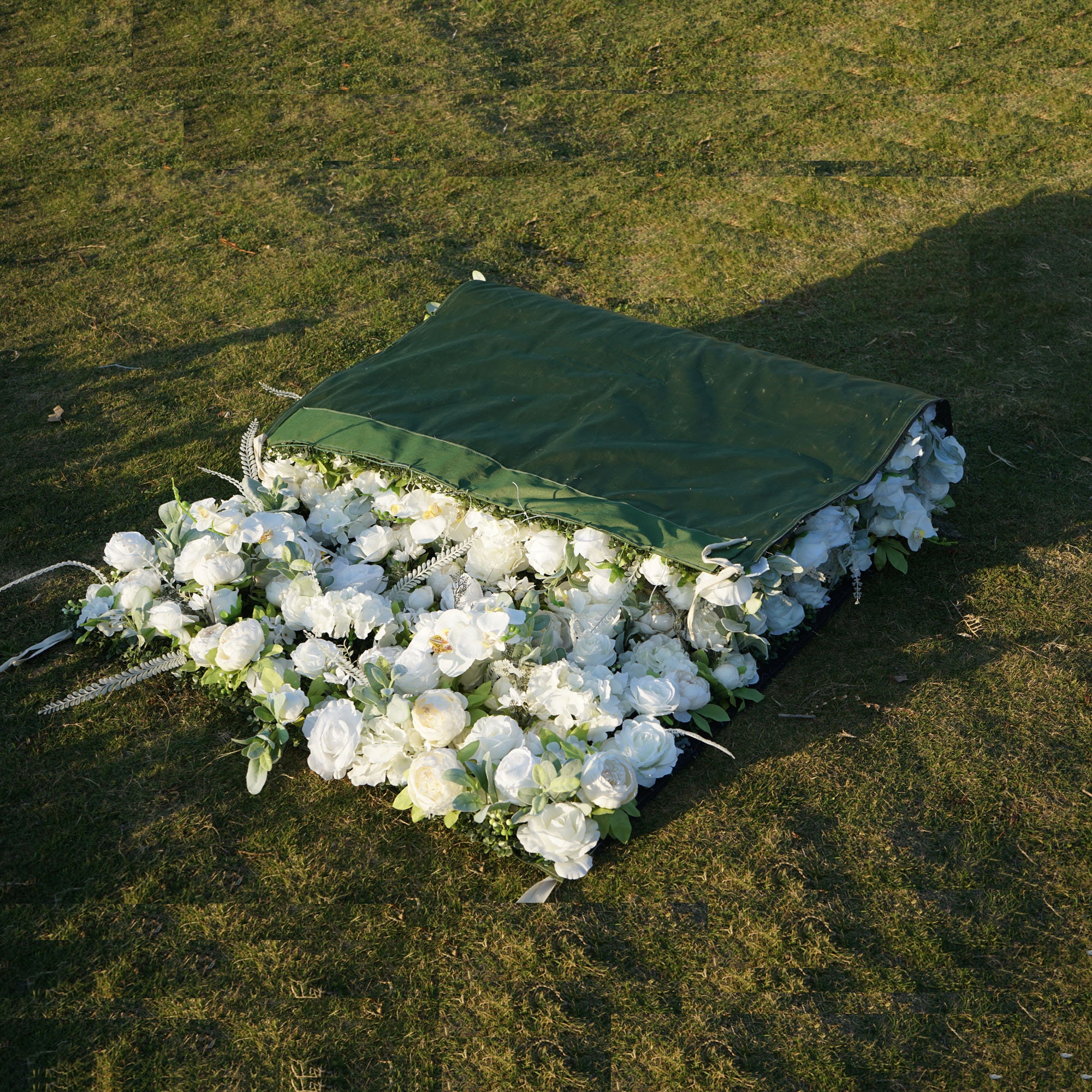 Lush White 3D Flower Wall Artificial Mixed Rose Floral Wall - Etsy