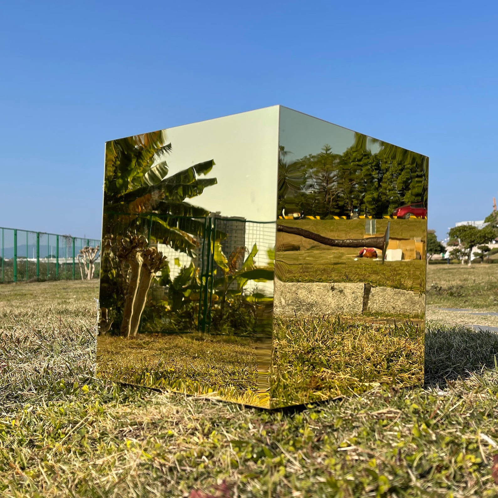 Customized Gold Mirror Cube Box Square Column for Wedding Event ...