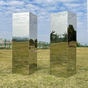 Custom Silver Mirror Pedestal Stand: Wedding & Event Decor - Etsy