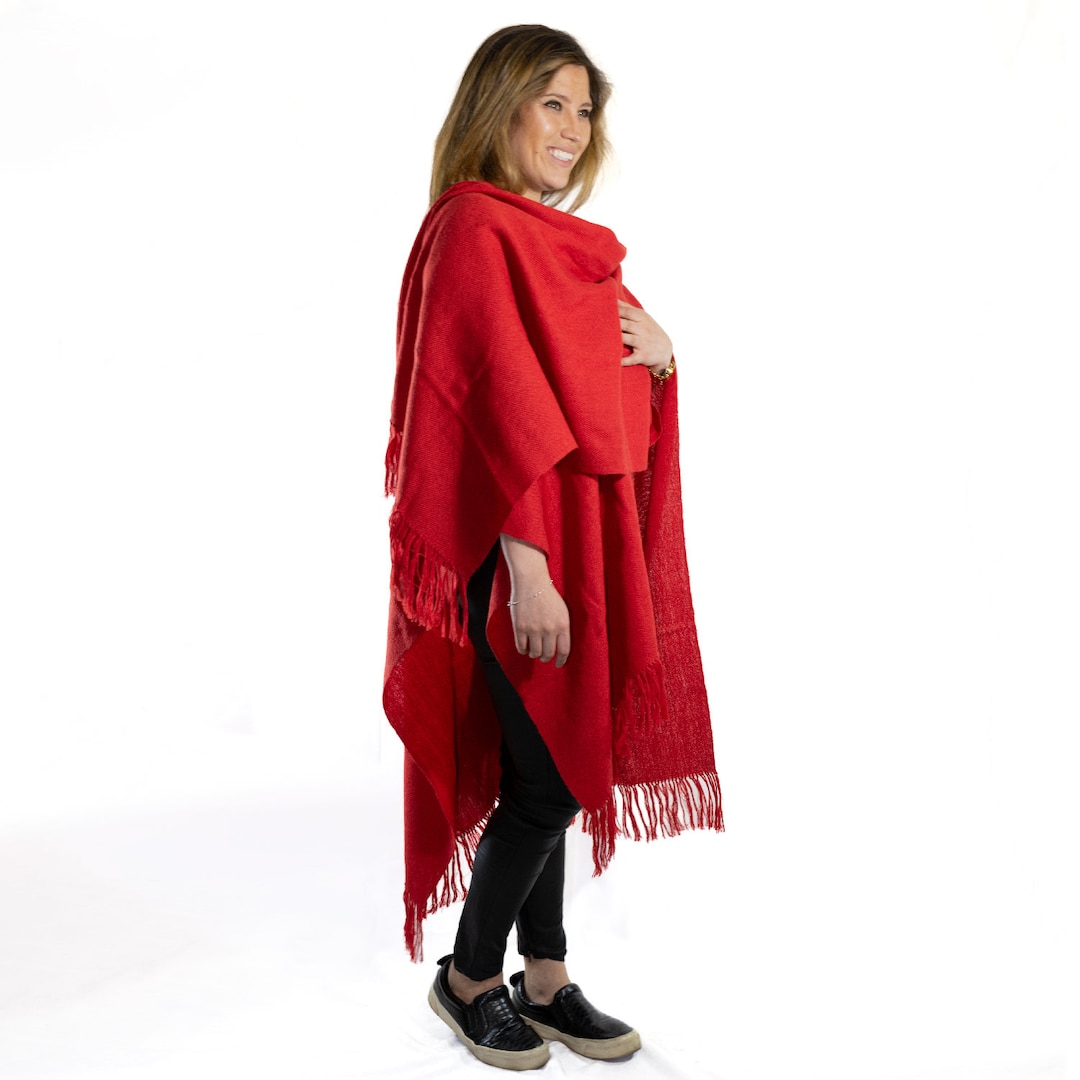 100% Alpaca Wool Ruana Sara Cape for Women Knitted Classic - Etsy