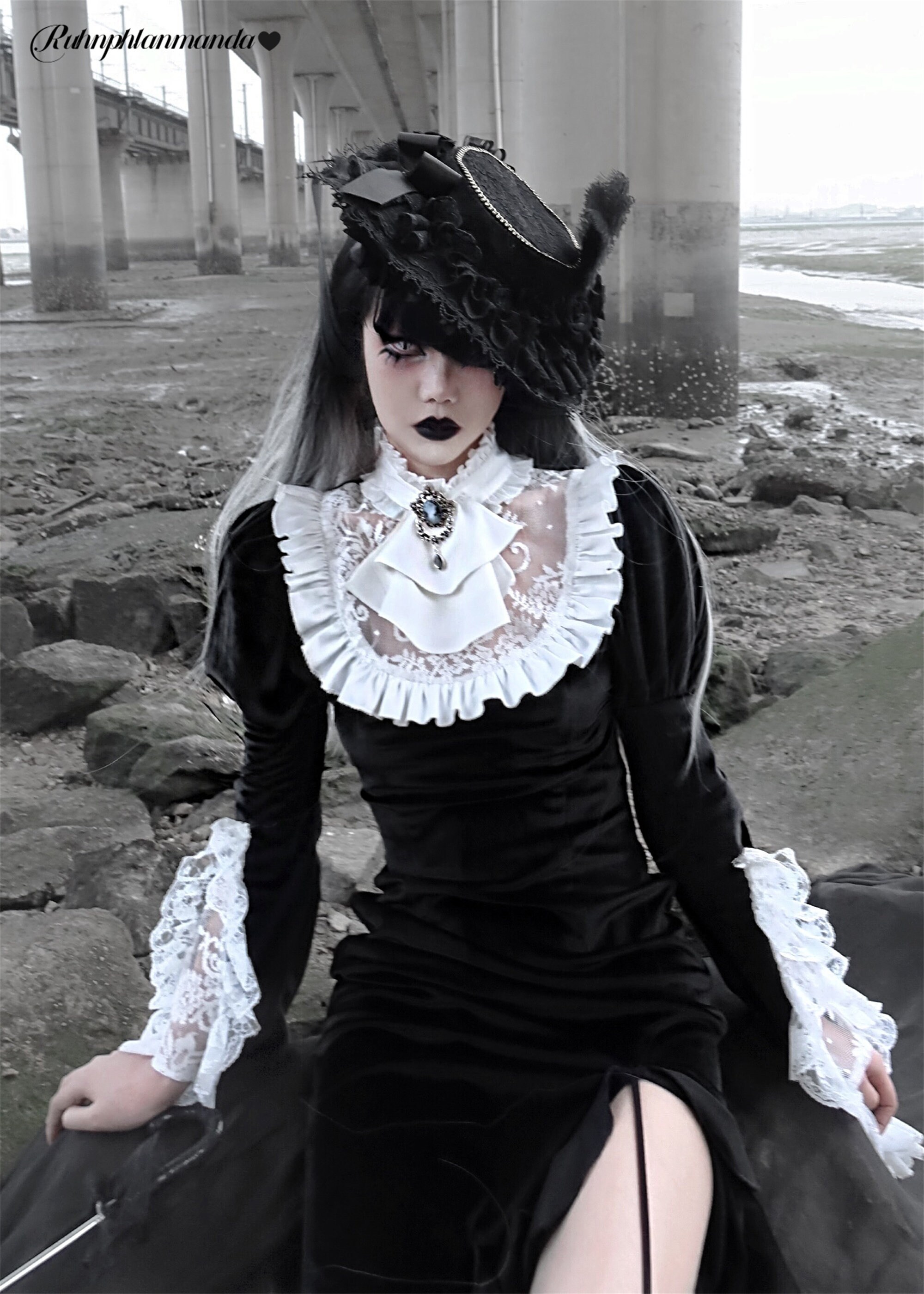 Gothic Medieval Vampire Countess Dark Velvet Long Fishtail | Etsy UK