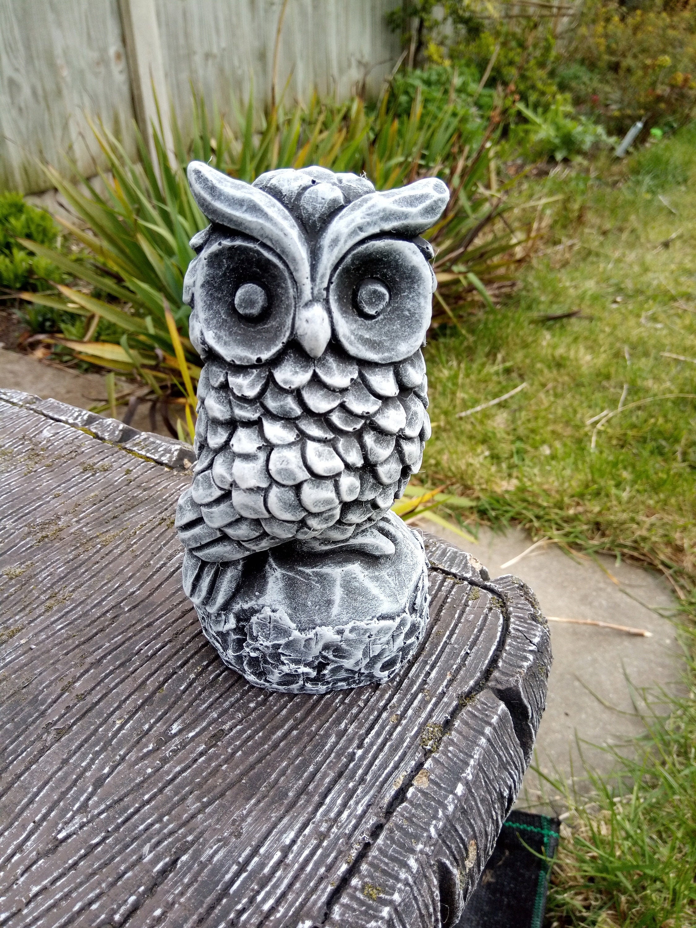 Owl on a Log Stone Garden Ornament Statue - Etsy UK