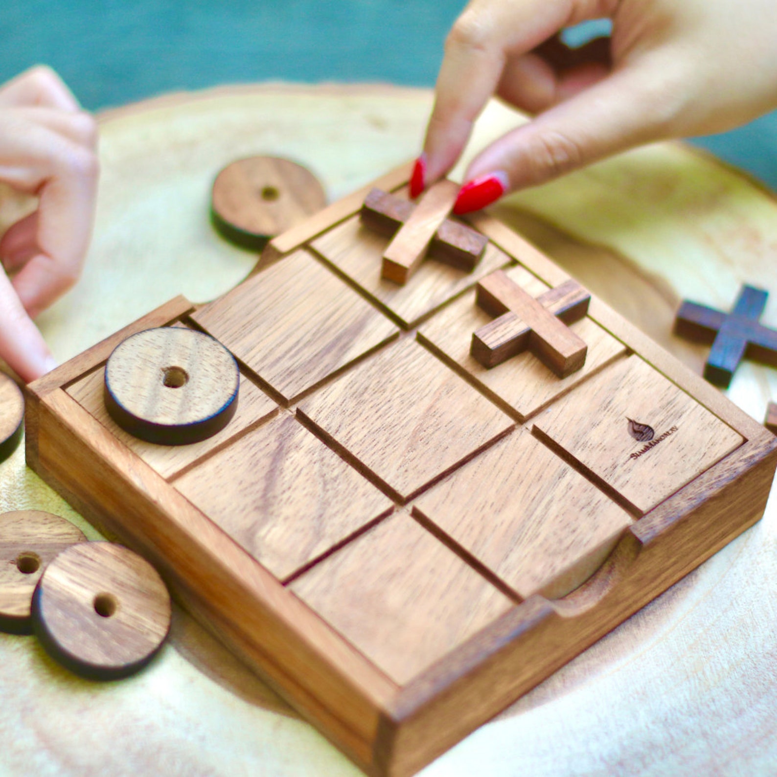 Tic Tac Toe XOXO / Wood Noughts and Crosses: Wooden XOX Strategy Game ...