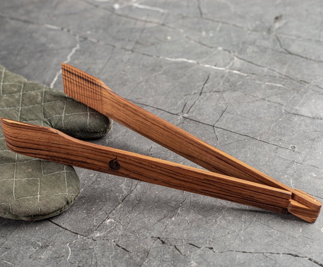 Super Slim Spring Salad Tongs: Teak Wood Hand Server 0.1