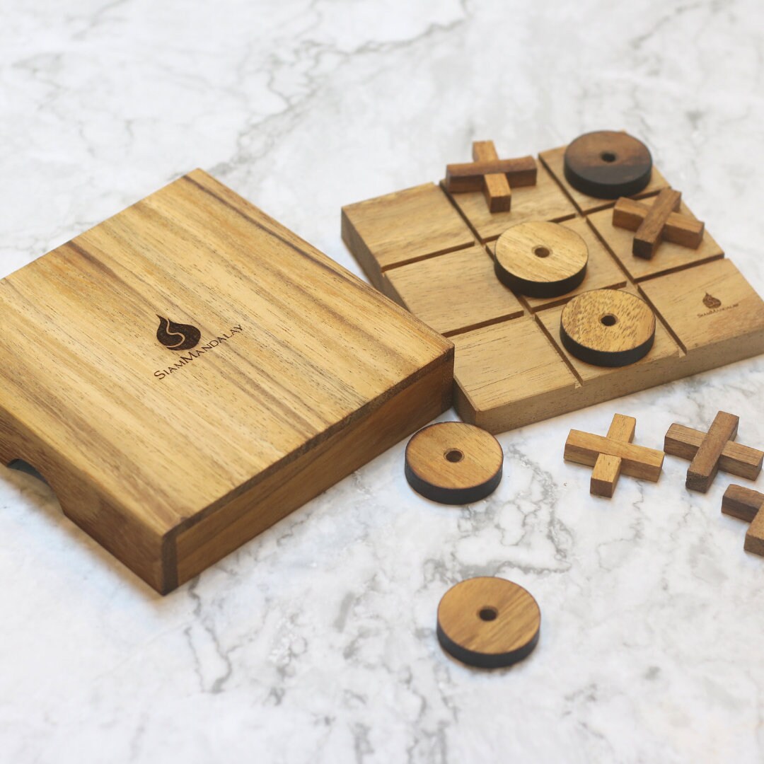 Tic Tac Toe XOXO / Wood Noughts and Crosses: Wooden XOX Strategy Game ...