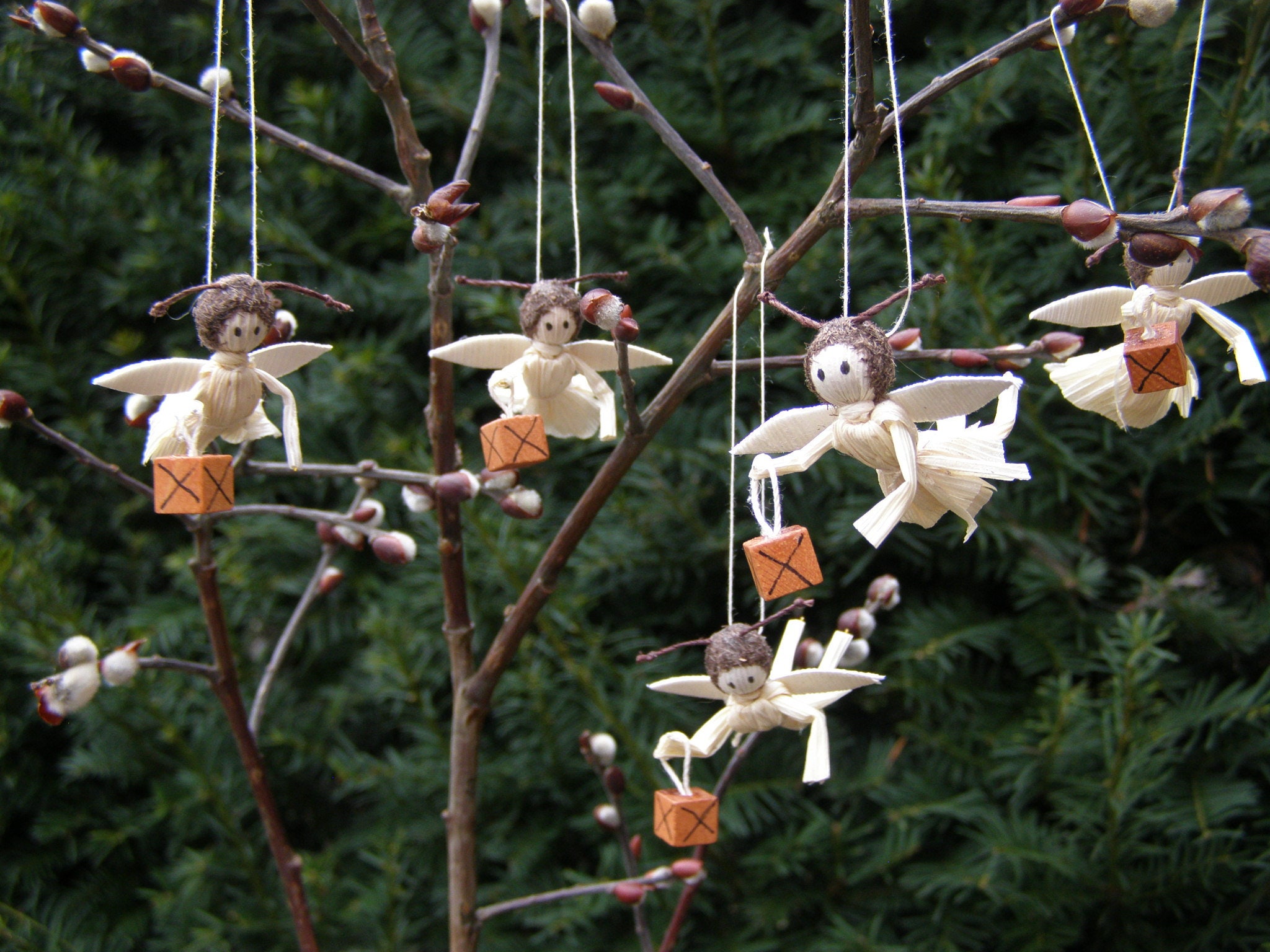 Whimsical Firefly Hanging Ornament Gift Set. Natural Corn Husk - Etsy