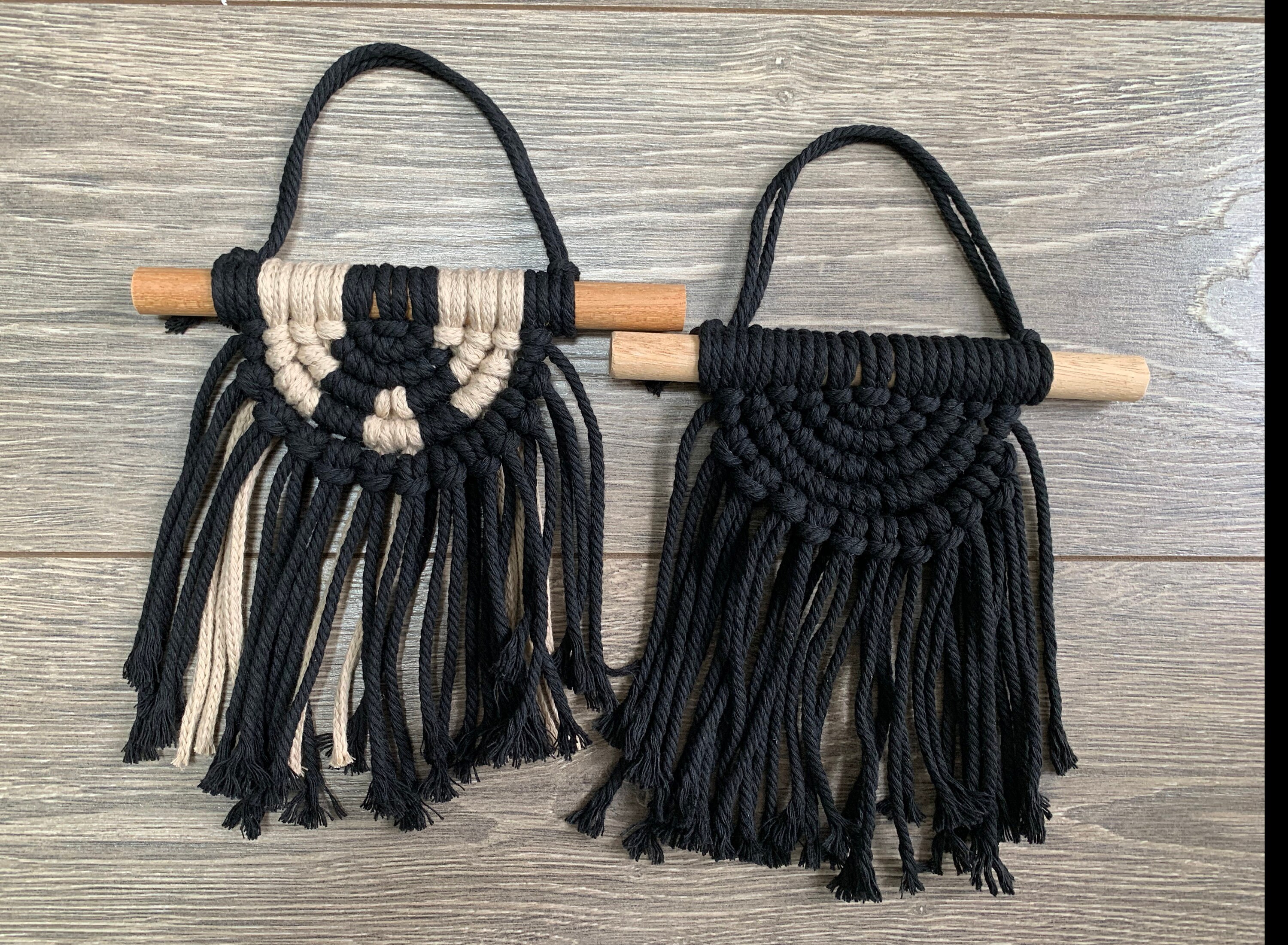 Black Mini Macrame Half Moon Wall Hanging - Etsy.de