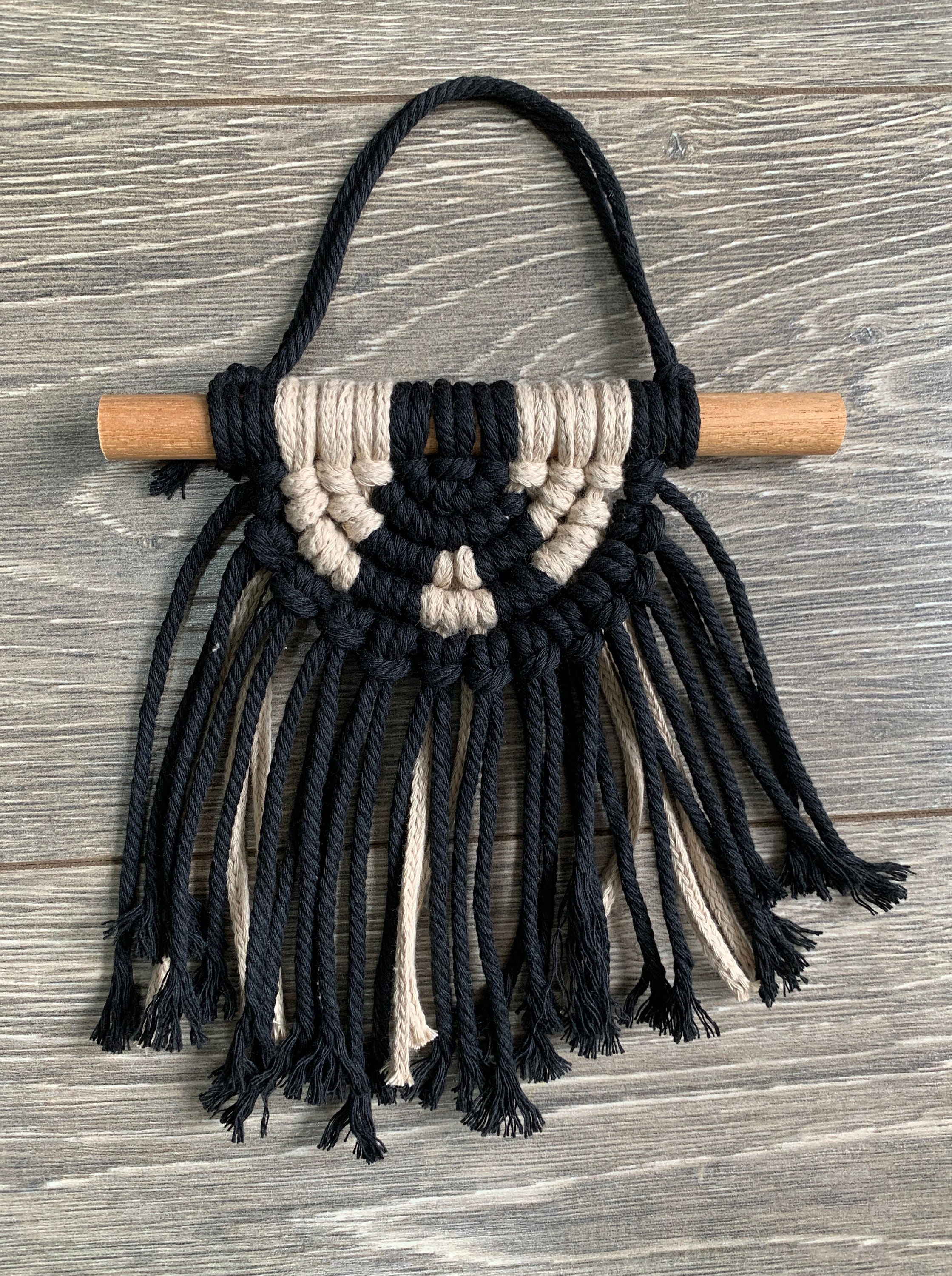 Black Mini Macrame Half Moon Wall Hanging - Etsy.de