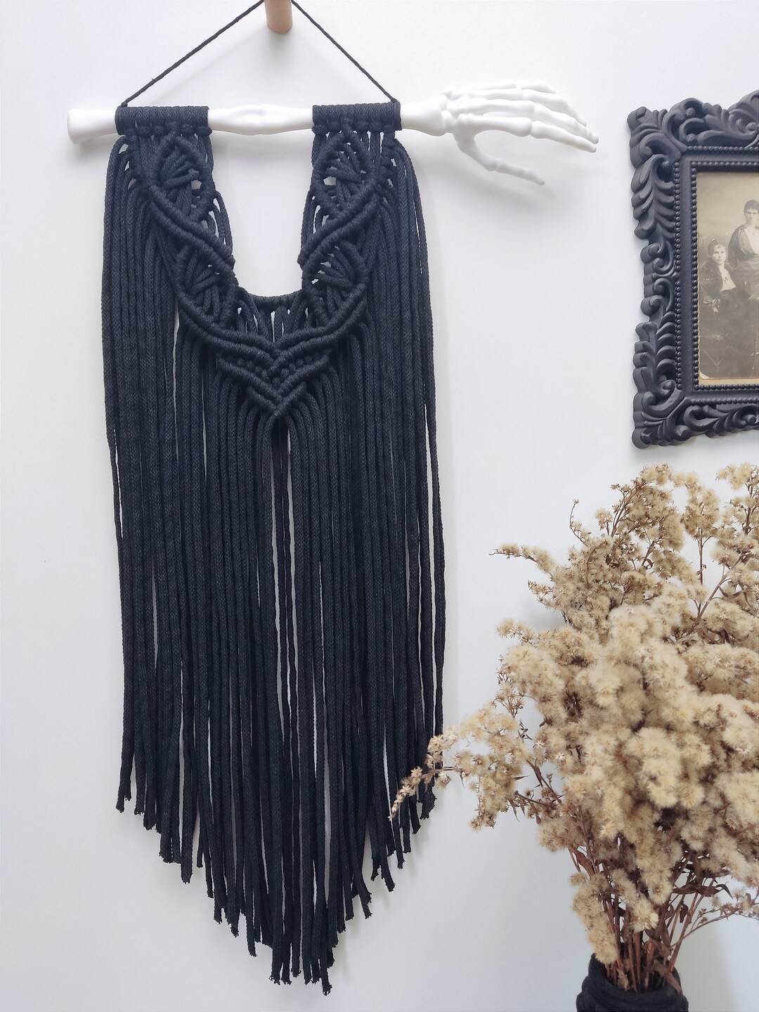 Skeleton Hand Black Macrame Wall Hanging: Gothic Spooky Decor - Etsy