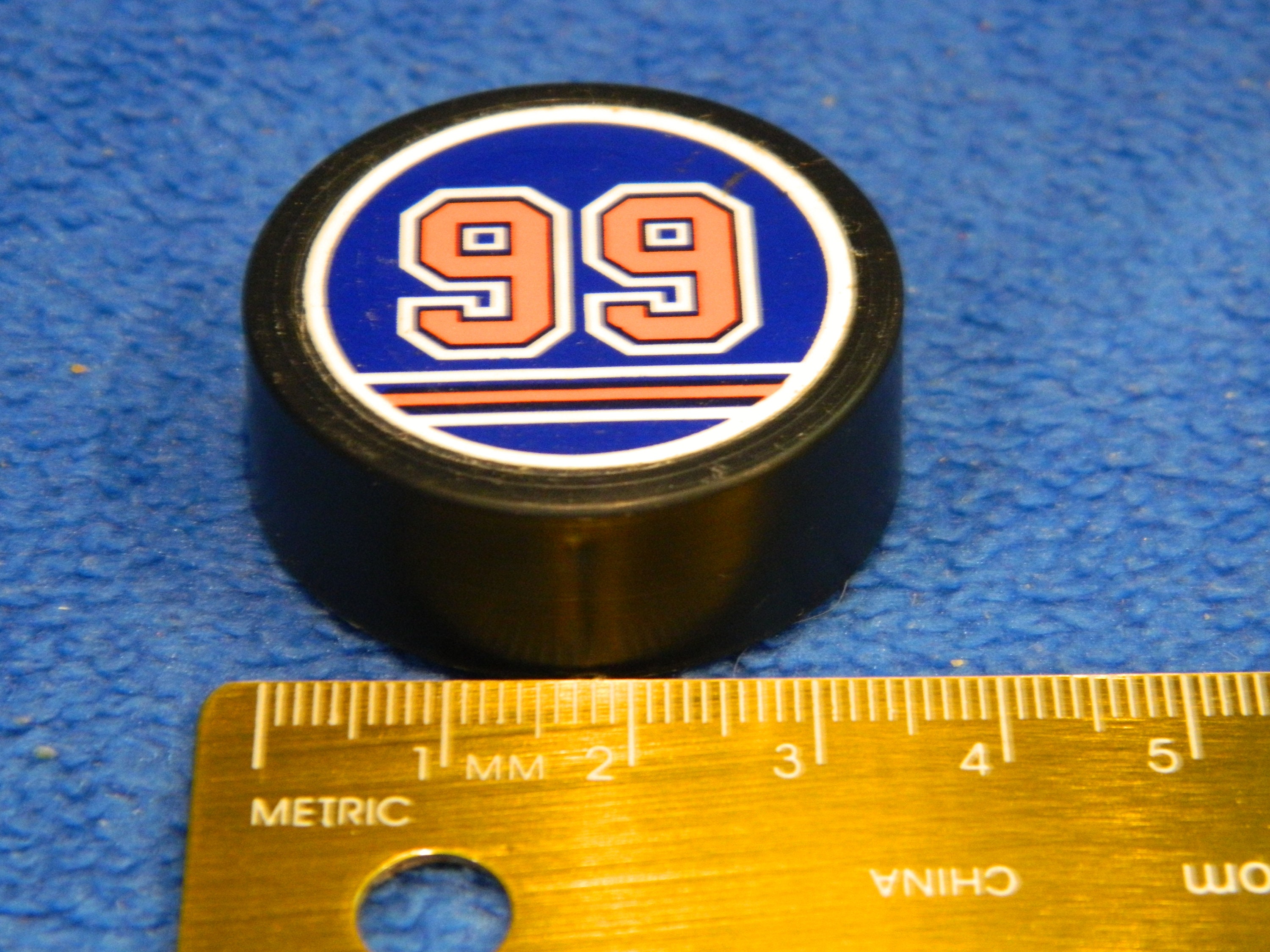 NHL Hockey Puck Vintage Magnets - 1980 - Classic - Hockey - Oilers ...