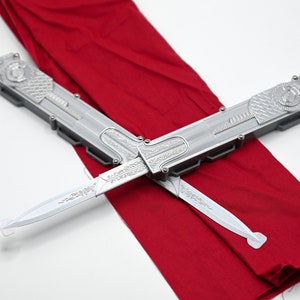 V2 Assassin's Dual Brotherhood Ezio Auditore Hidden Blades Premium ...
