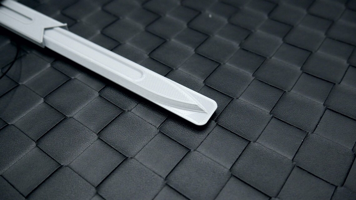 V2 Assassin's Syndicate Jacob Frye Hidden Blade (grey/gold) - Etsy
