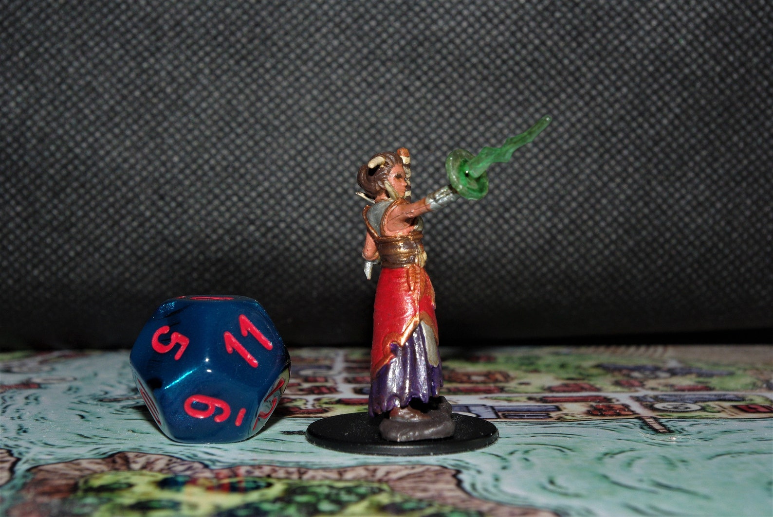 Female Human Warlock/painted Minis/d&d - Etsy