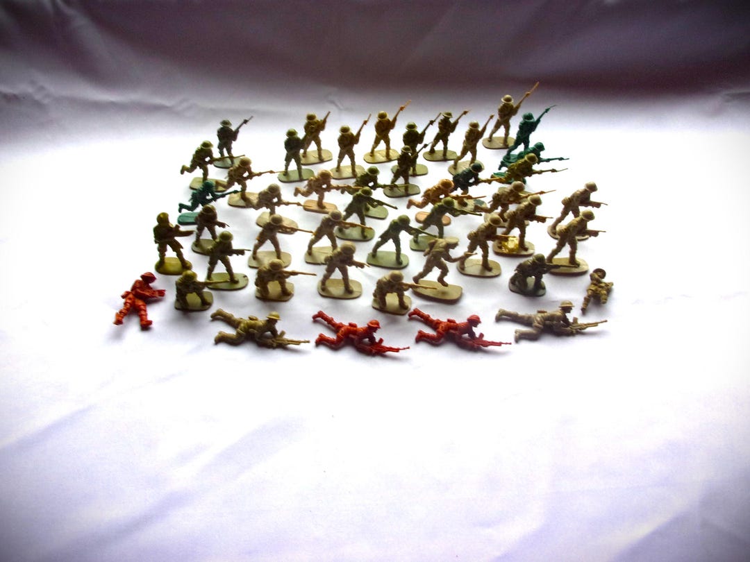 Vintage WW2 British 8th Army Desert Rats 1/32 Scale Toy Soldiers Models ...