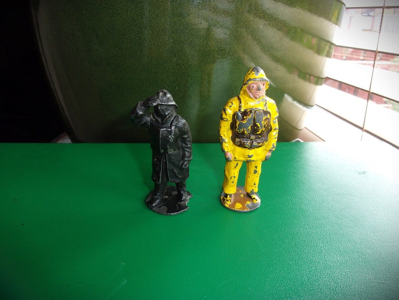 Vintage 1940s Painted Britains Ltd RNLI Lifeboat Man and 1950s Johillco ...