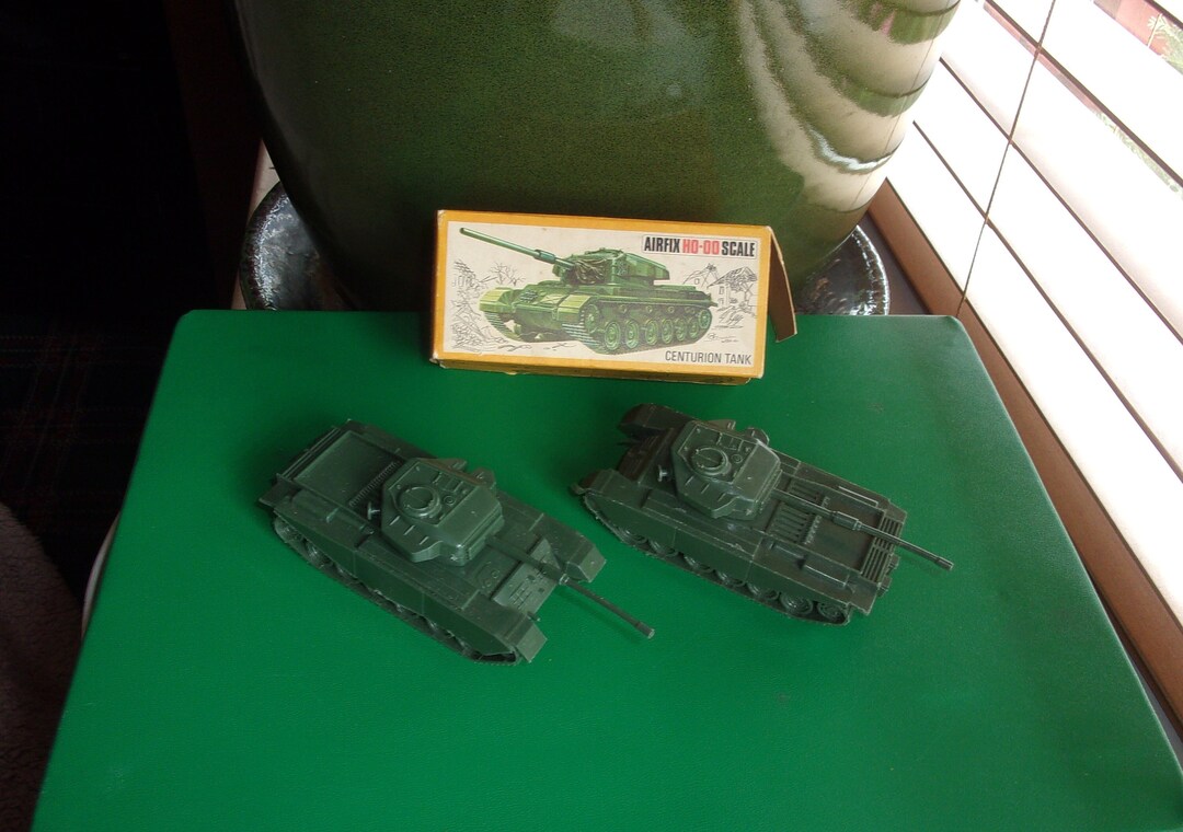 Vintage 1970s Airfix H0-00 Scale Toy Centurion Tanks X 2 Toy One ...