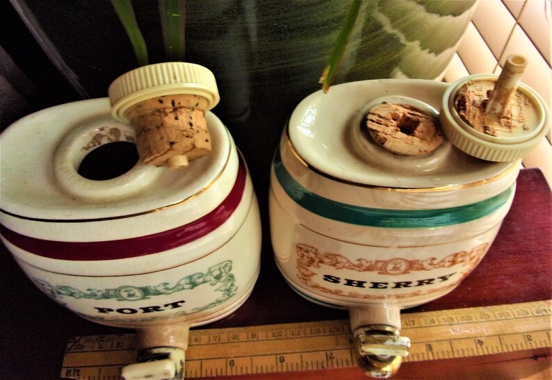 Vintage Wade Pottery Decanter Barrels Royal Victoria England W & A ...