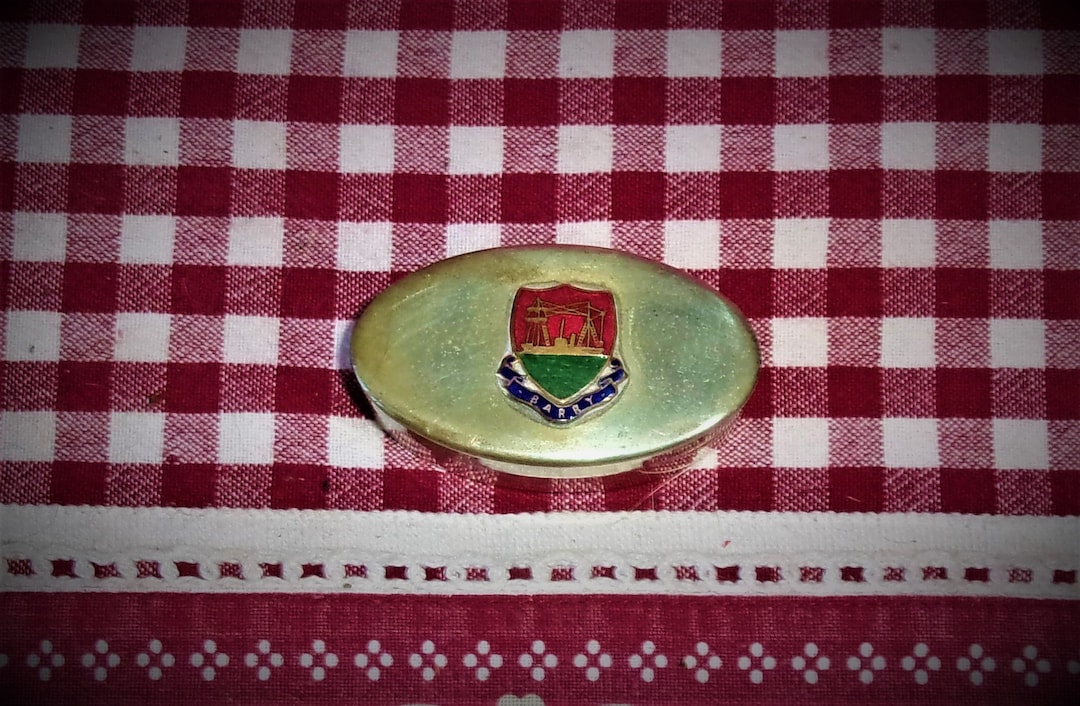 Vintage Enameled Pill Box: Barry Coat of Arms, Wales Souvenir - Etsy
