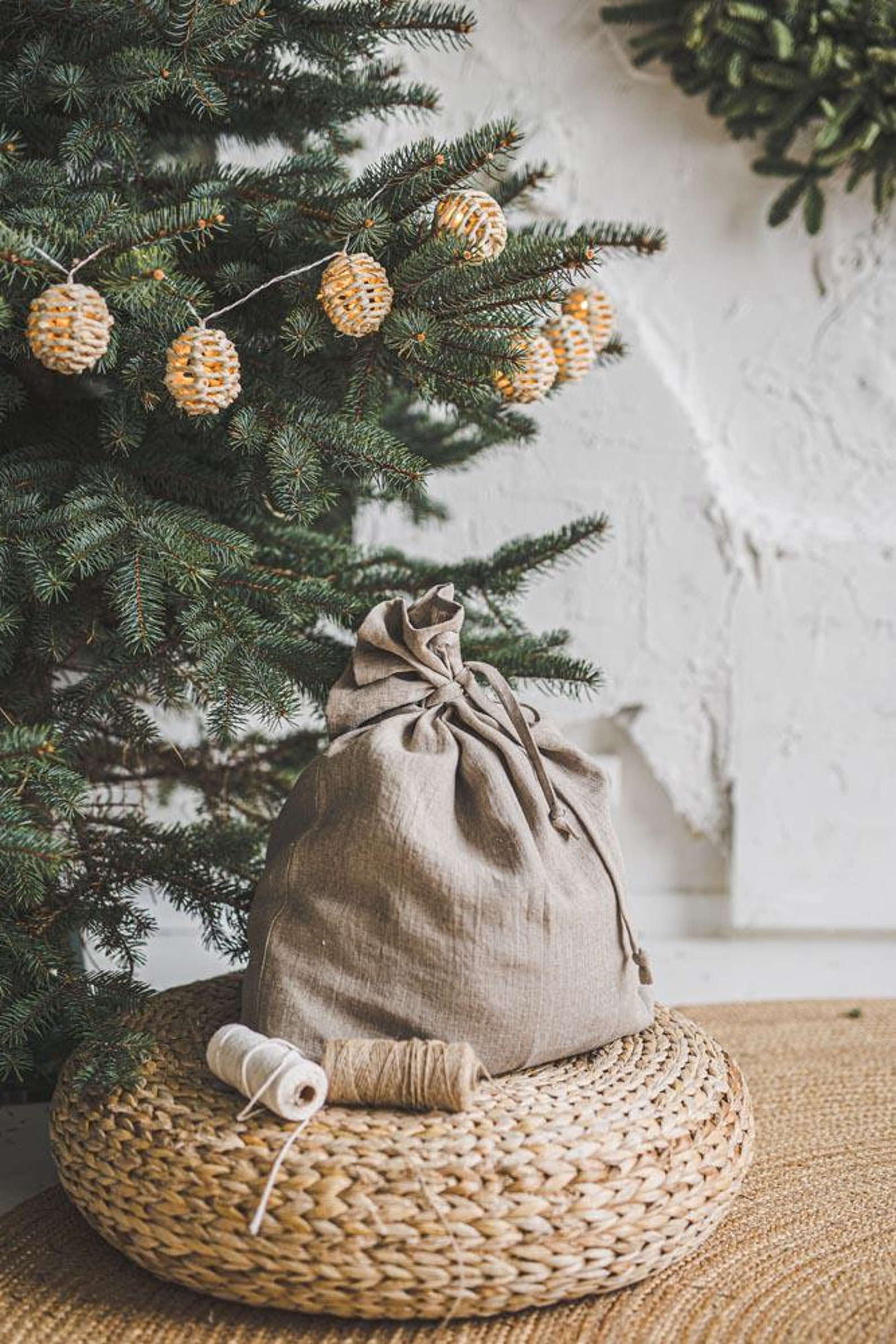 Santa’s Linen Gift Sack - Eco-friendly, Reusable Drawstring Christmas ...