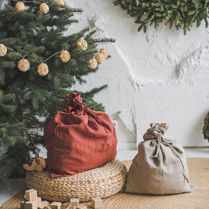 Santa’s Linen Gift Sack - Eco-friendly, Reusable Drawstring Christmas ...
