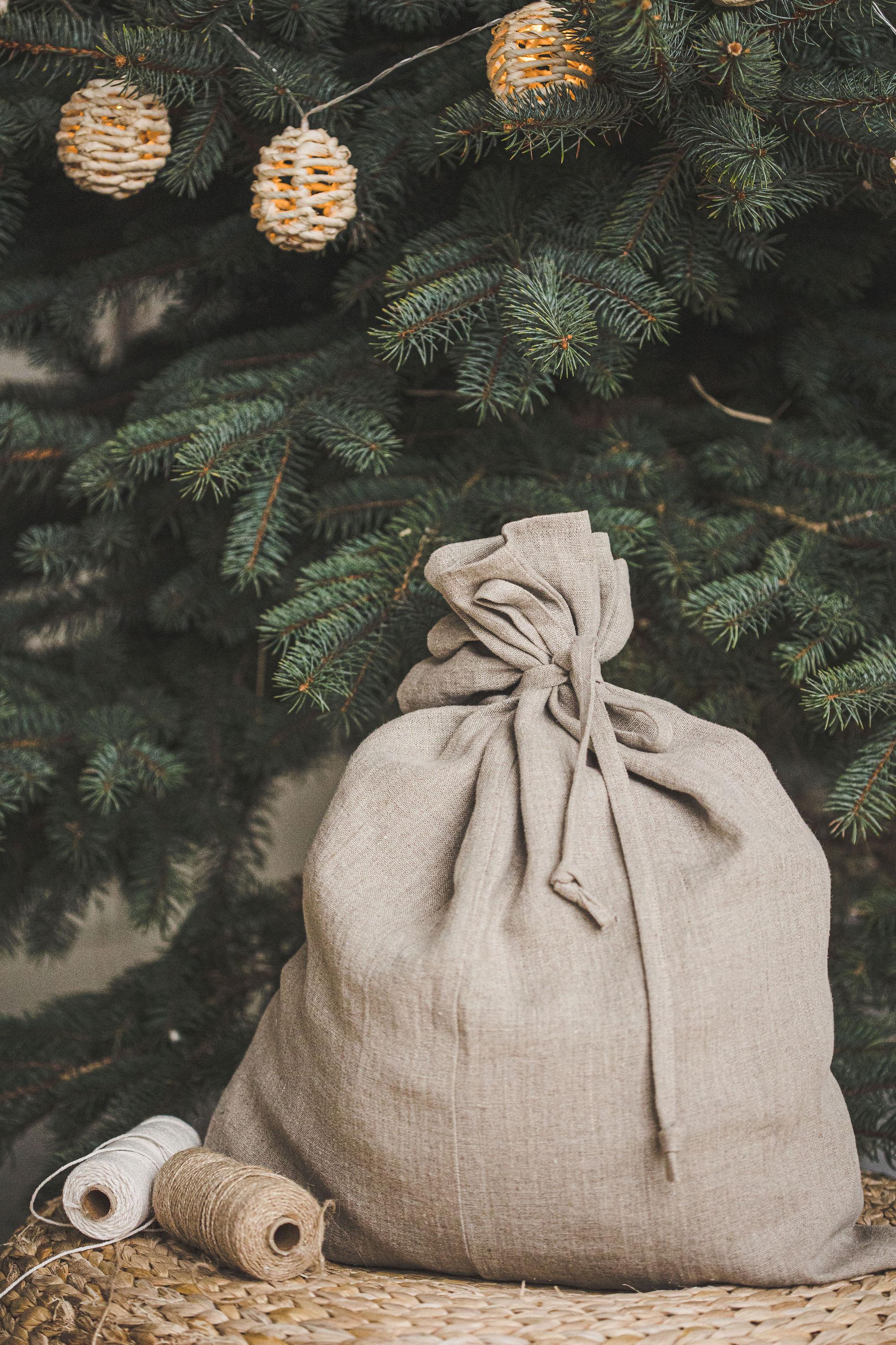 Santa’s Linen Gift Sack - Eco-friendly, Reusable Drawstring Christmas ...