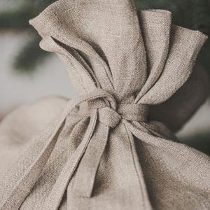 Santa’s Linen Gift Sack - Eco-friendly, Reusable Drawstring Christmas ...