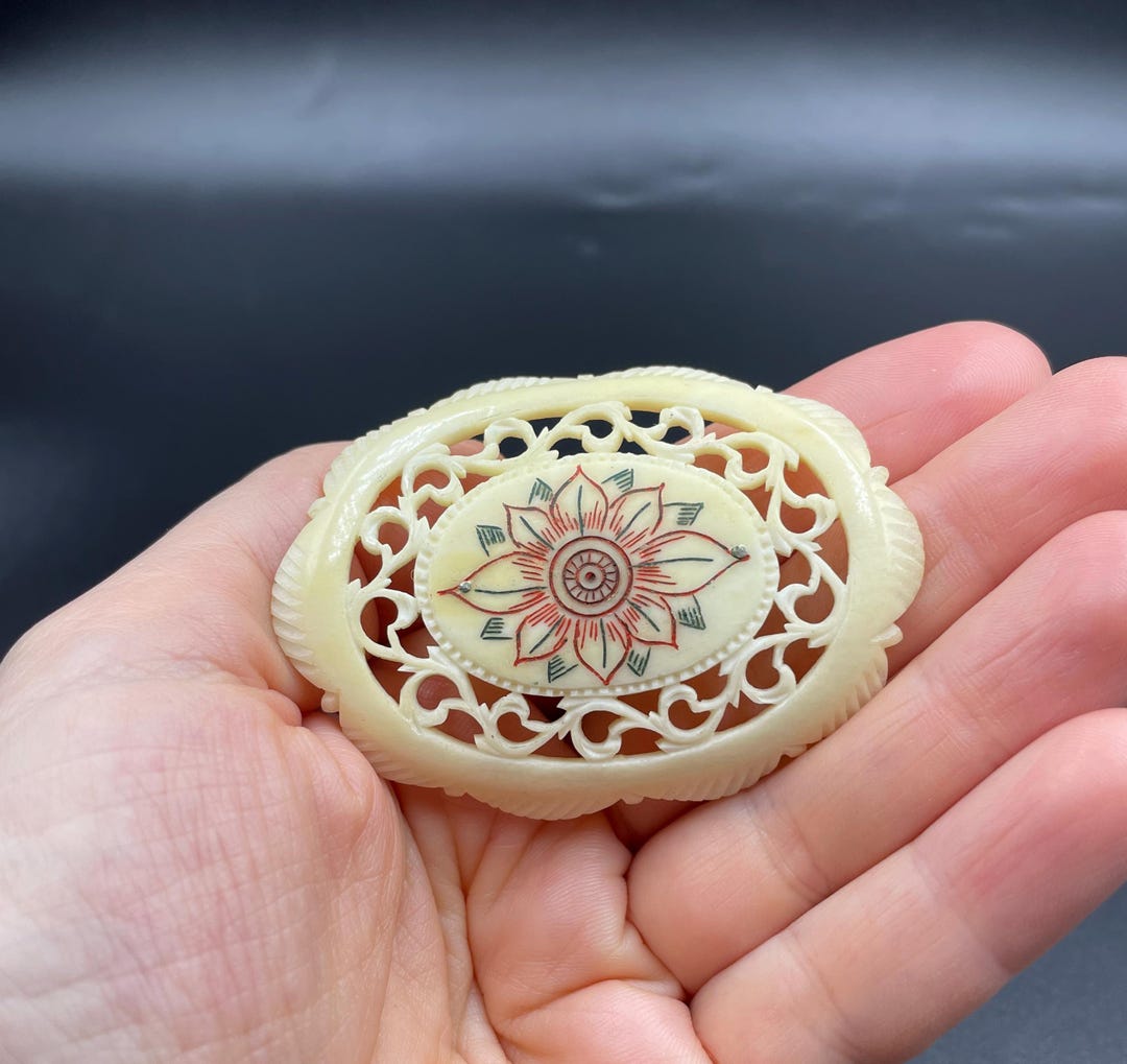 Inuit Carved Vintage Pin, Brooch, Inuit Art, Eskimo Carving, Inuit ...