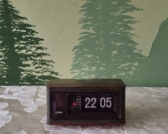Copal Flip Clock | Etsy