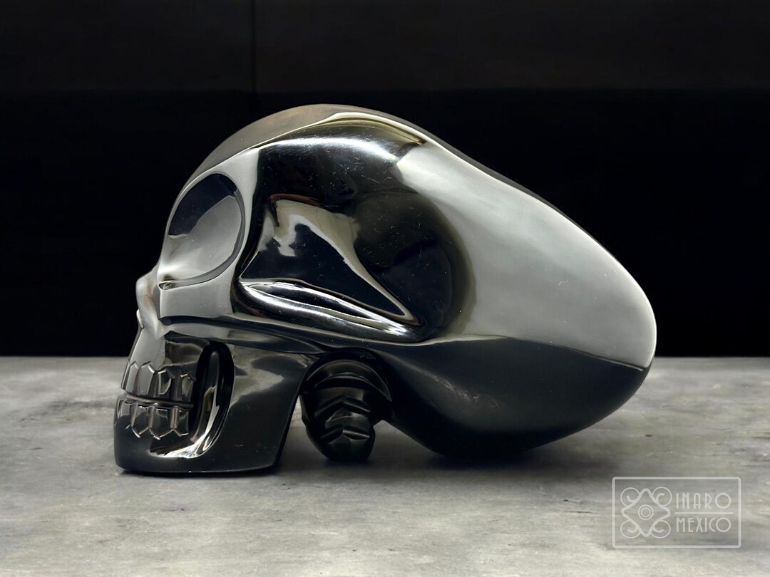 Alien Skull Sculpture, Carved in Black Obsidian, Alien Skull, Crafts ...