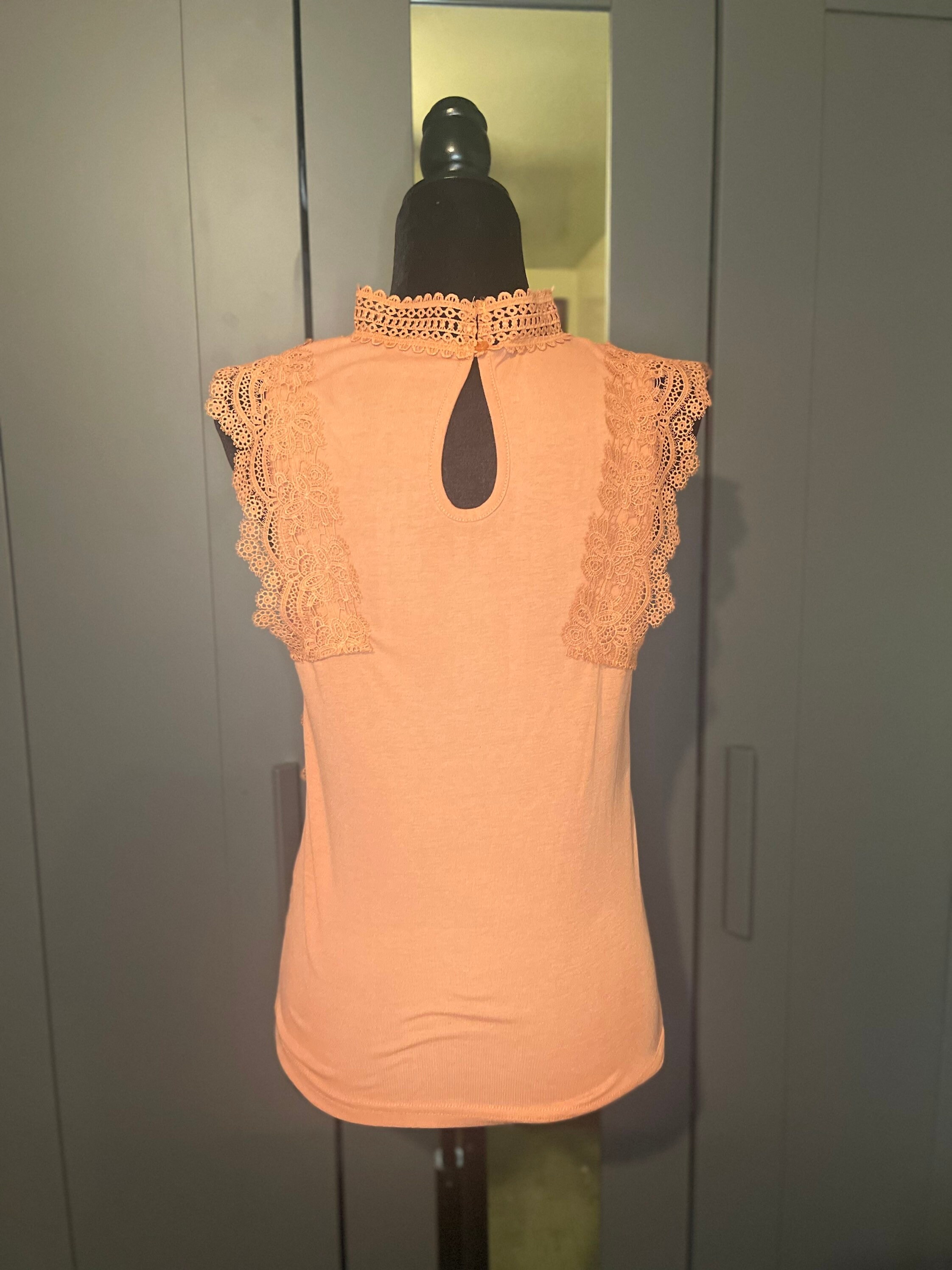 Lace Tank Top, Key Hole Back Tank Top, Cute, Women or Teens, Vintage ...