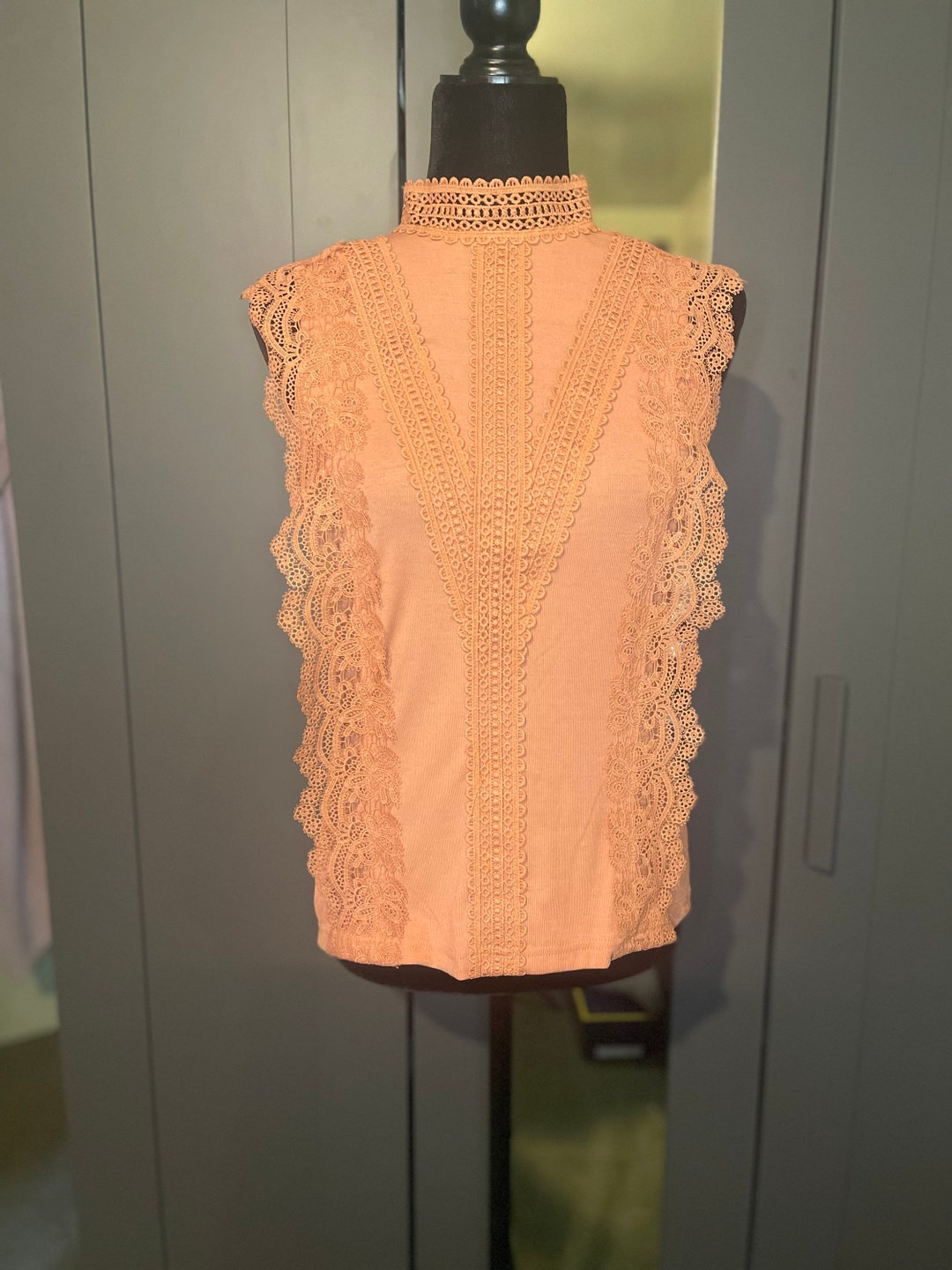 Lace Tank Top, Key Hole Back Tank Top, Cute, Women or Teens, Vintage ...
